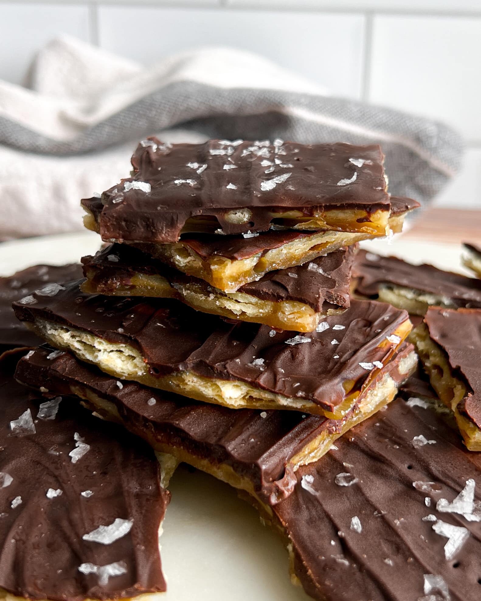 Easy Saltine Cracker Toffee - Crafty Cookbook