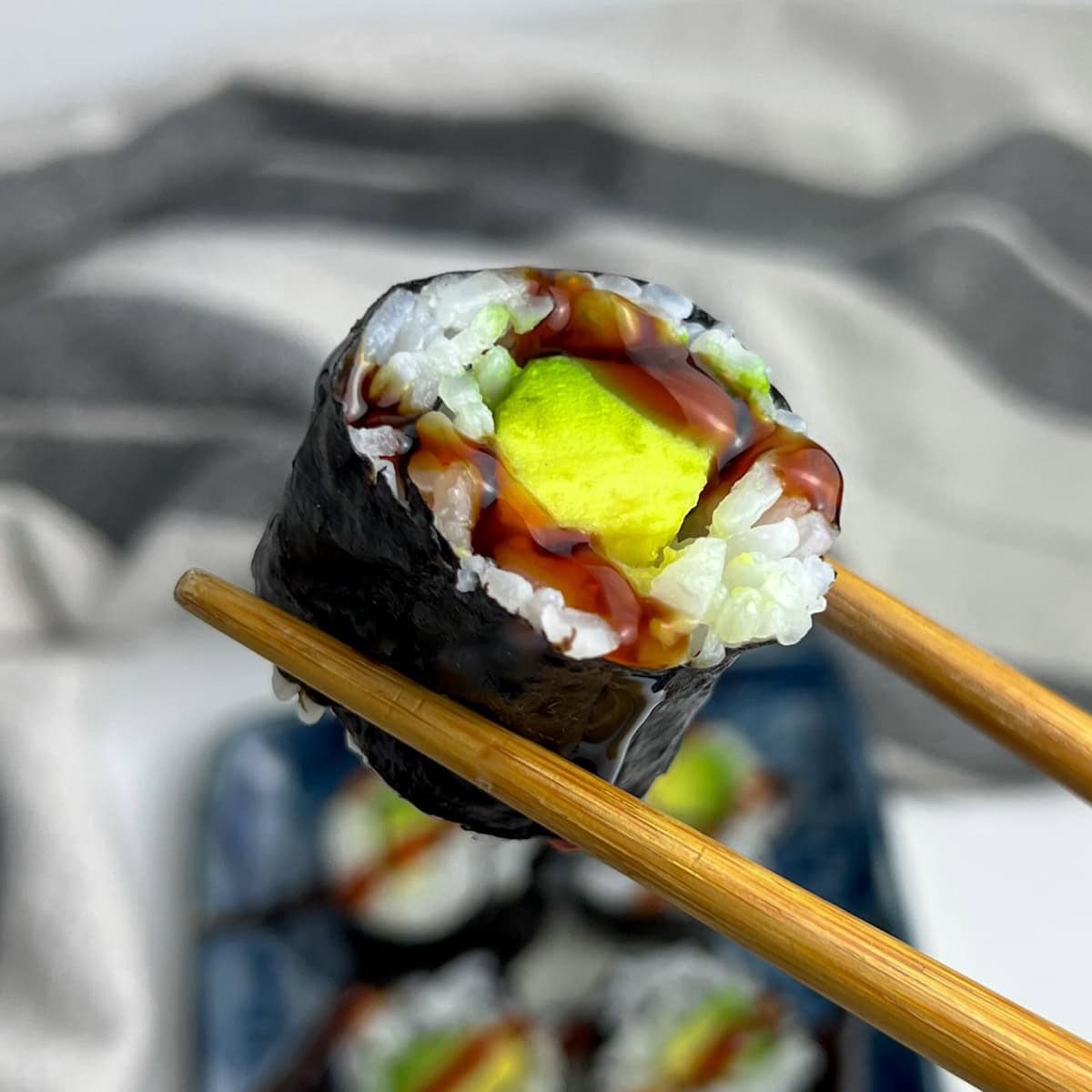 Avocado Maki (Simple Sushi Roll) - Crafty Cookbook
