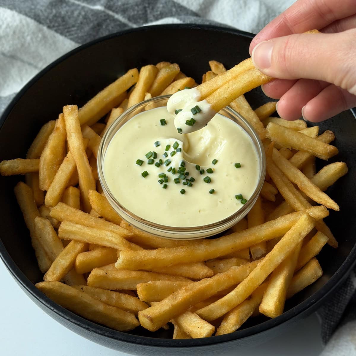 Lemon Garlic Aioli (From Scratch) - Crafty Cookbook